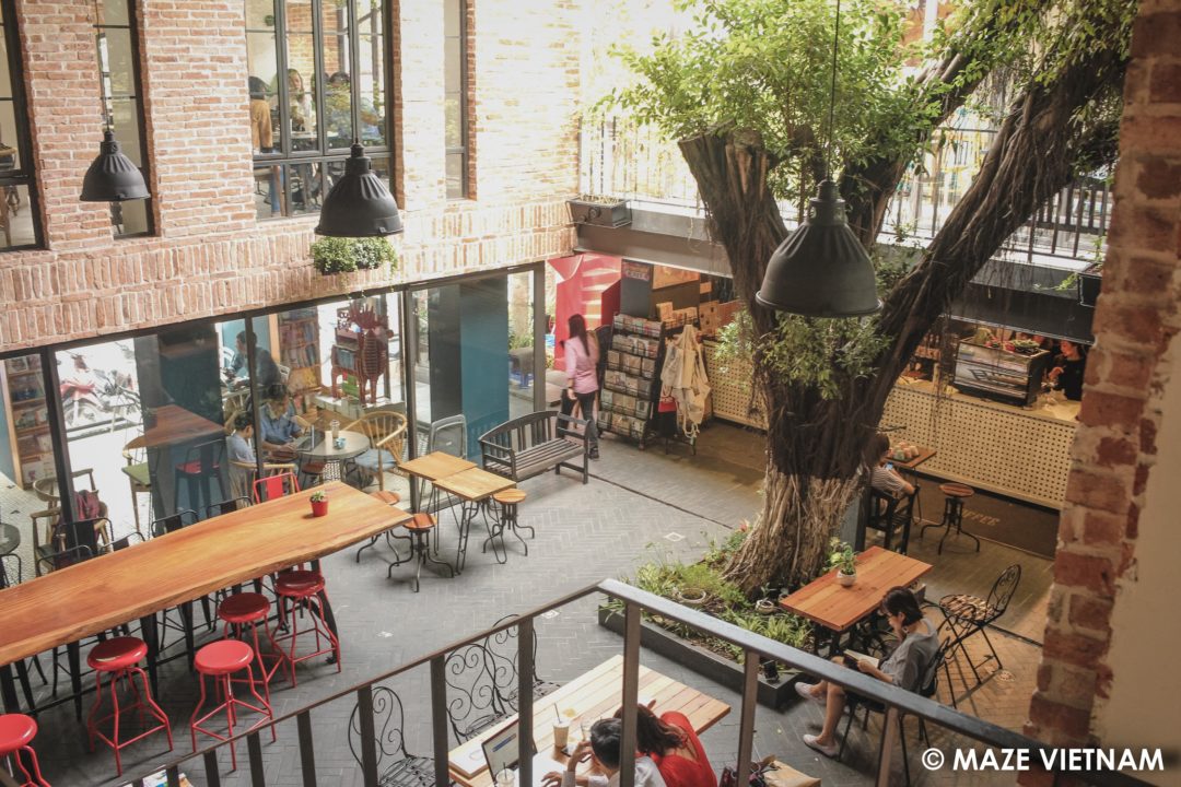 Saigon's Beautiful Bookstore Coffee Shop Combinations - Maze Vietnam